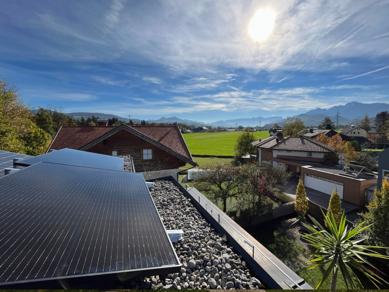2250 Watt PV-Anlage – Alpen Volt GmbH