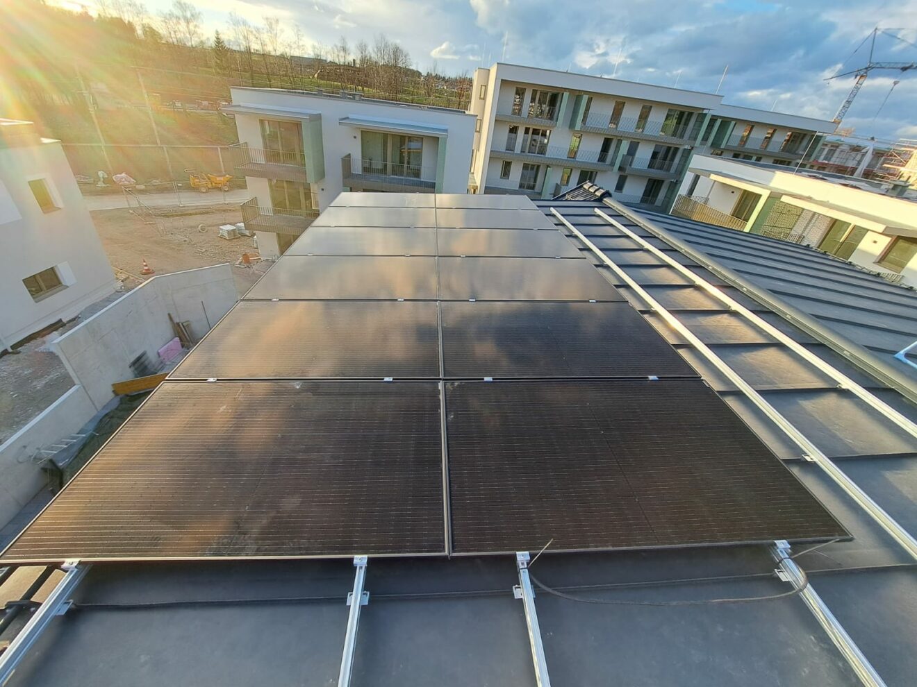 2250 Watt PV-Anlage – Alpen Volt GmbH