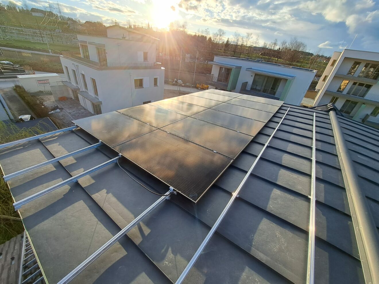 2250 Watt PV-Anlage – Alpen Volt GmbH